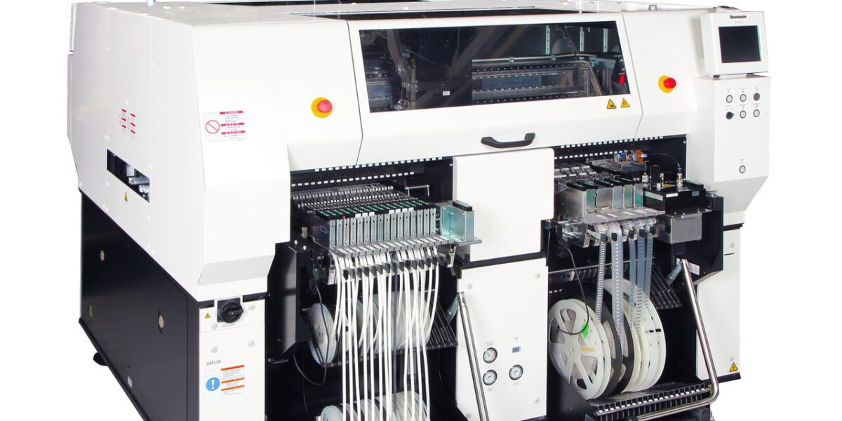 High-quality surface-mount assembly - SMT